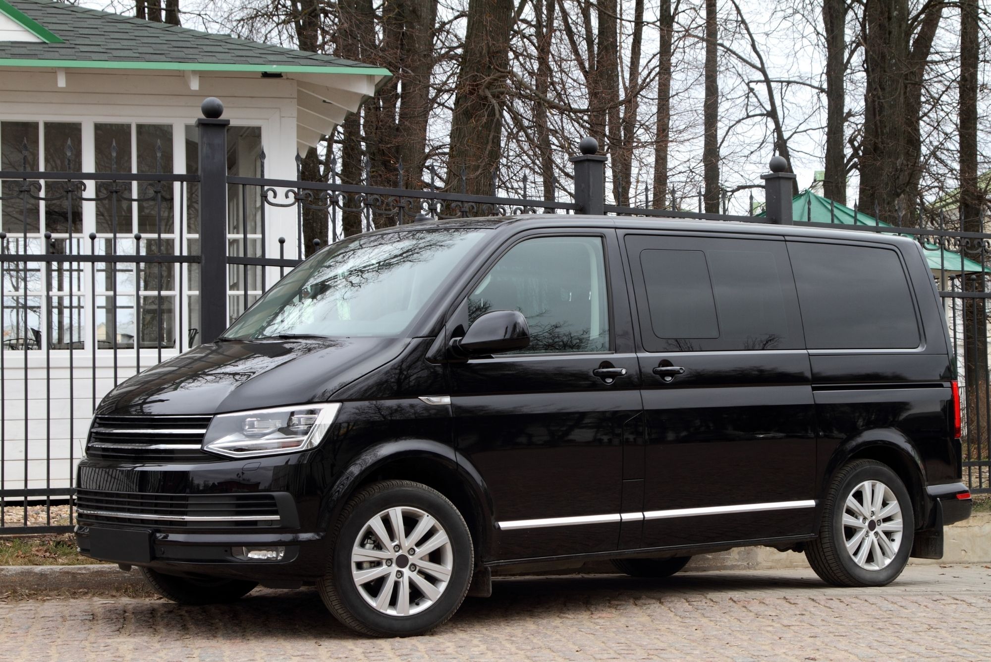 Tips for Driving a Large Multi-Passenger Van